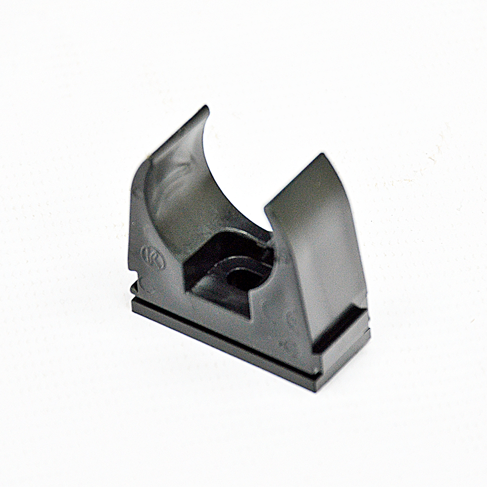 Fastening of a pipe of 25 mm; D25mm; PVC ;; t application -25 + 60 s ...